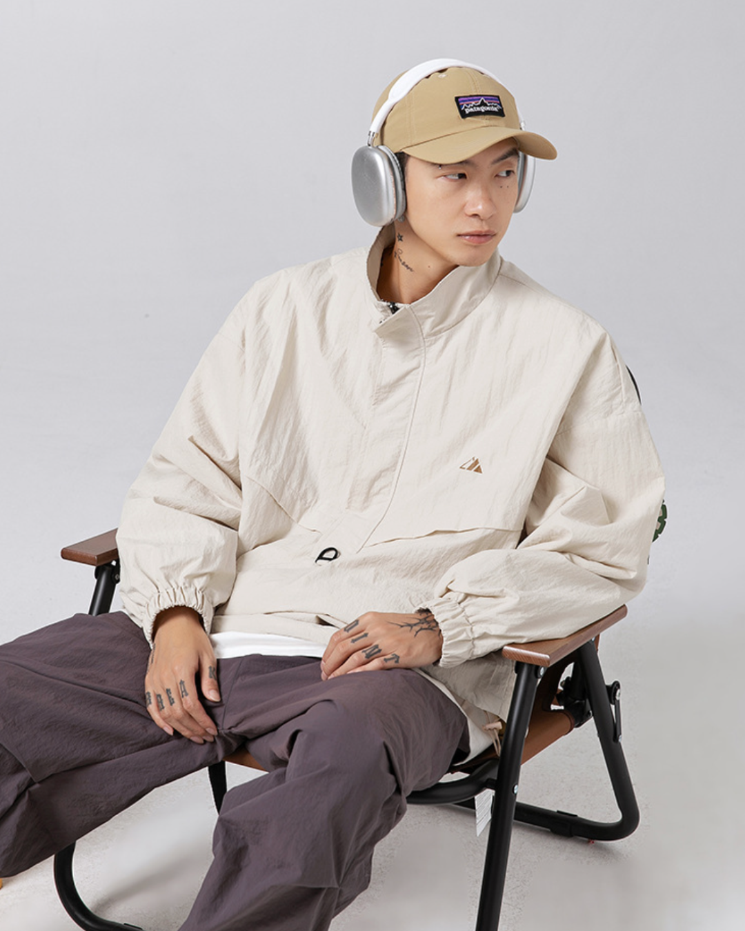 Taslon Outdoor Jacket in Beige – The Daily Lab